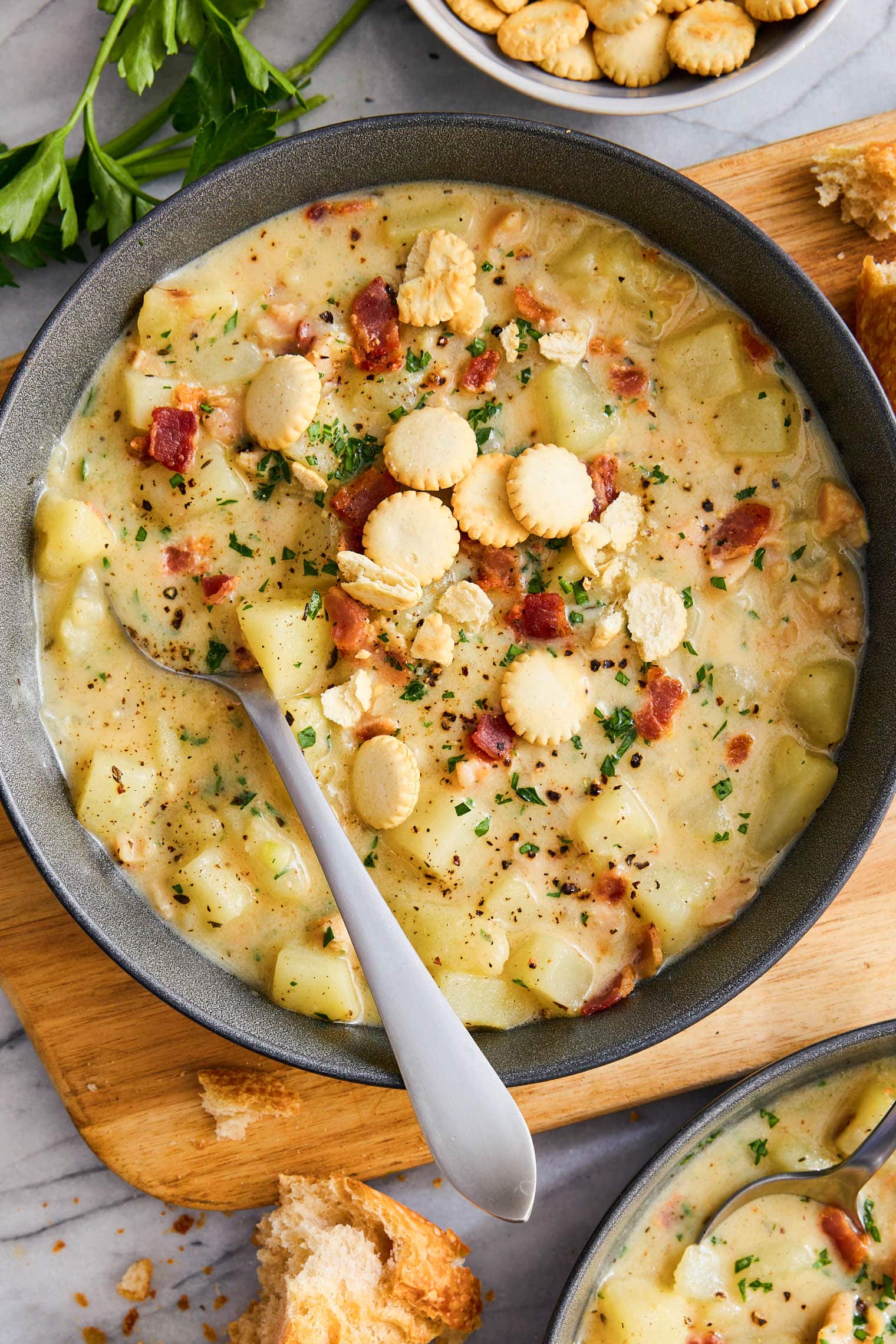 Easy Clam Chowder - Damn Delicious
