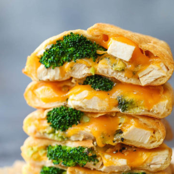 Cheesy Chicken and Broccoli Pockets - Damn Delicious