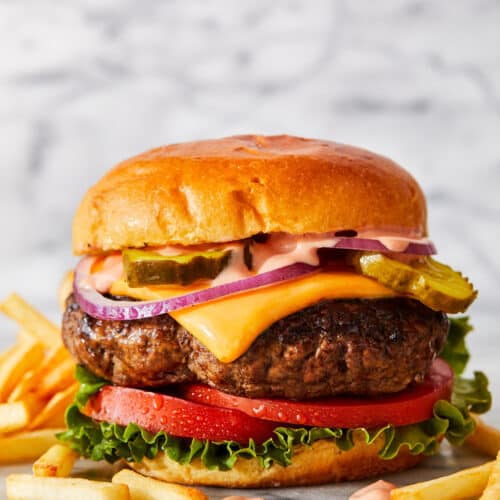 The Best Ever Cheeseburger (Includes a Burger Sauce!) - Damn Delicious