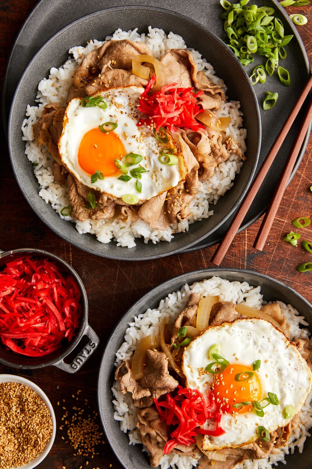 Gyudon (Japanese Beef Rice Bowl) - Damn Delicious